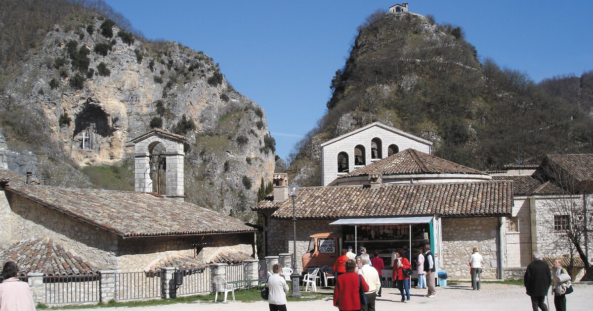 Roccaporena | Drusberg Reisen AG - Wallfahrten, Pilgerreisen und ...